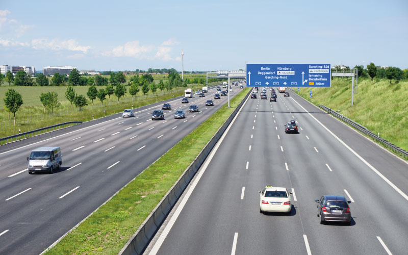 13 estradas para viajar de carro na Europa - Egali Intercâmbio